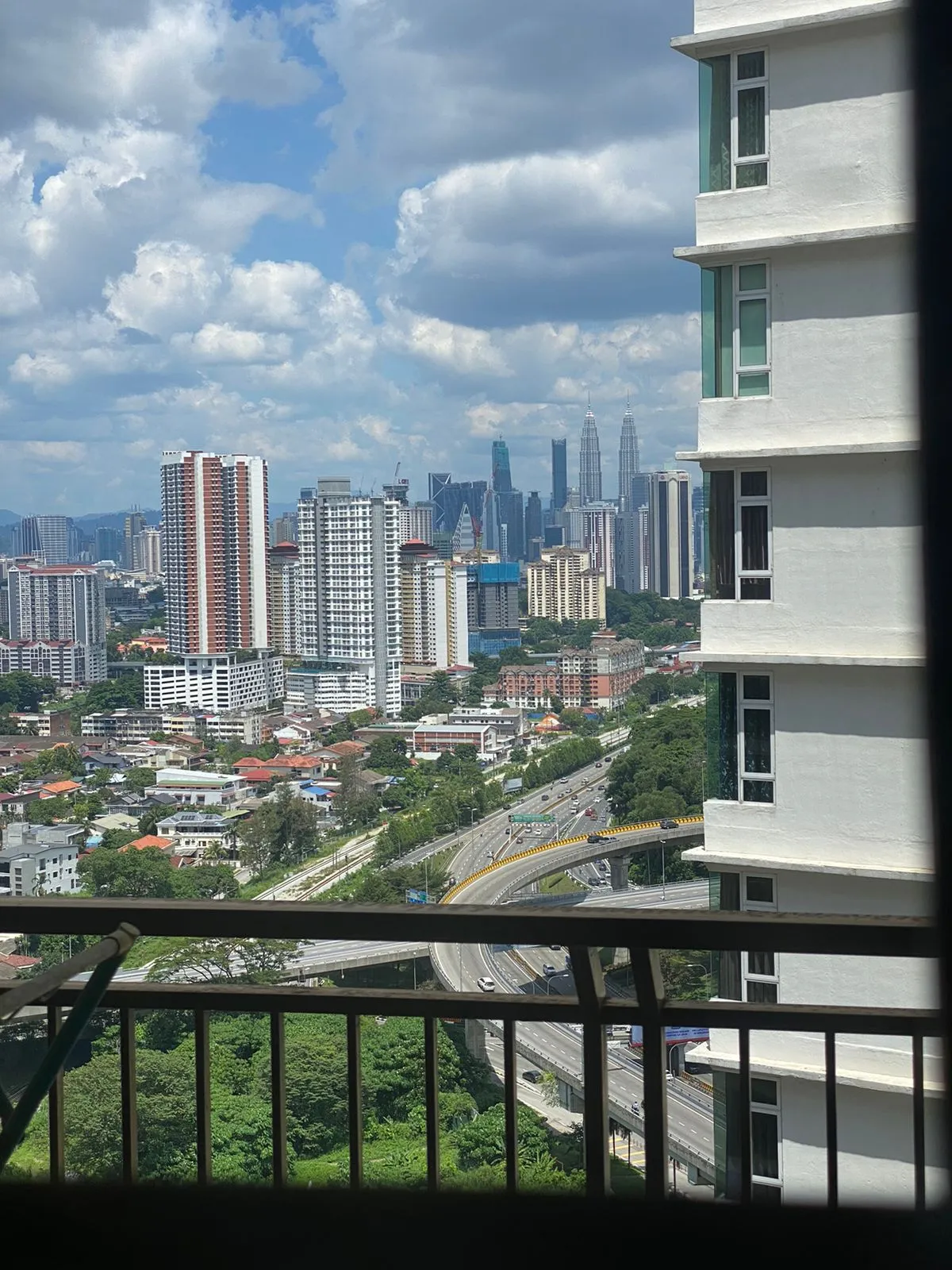 Royal Domain Sri Putramas 2@Jalan Kuching – Vivahomes Realty